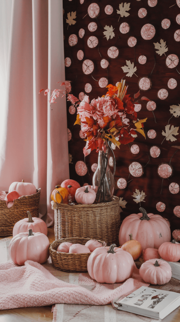 20 Embracing Pink Fall Decor: A Guide to with a Twist